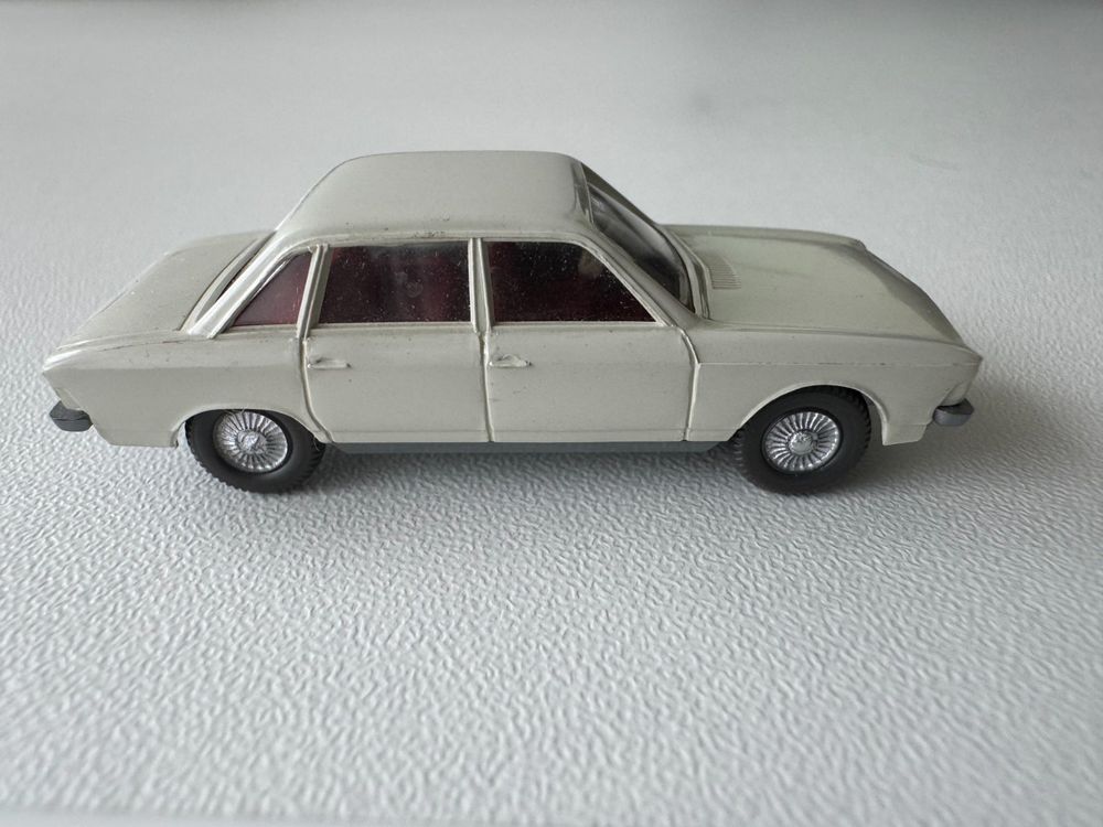 Wiking - VW K70, weissgrau, 1:87 (W173) (Gebraucht) in Winterthur für ...
