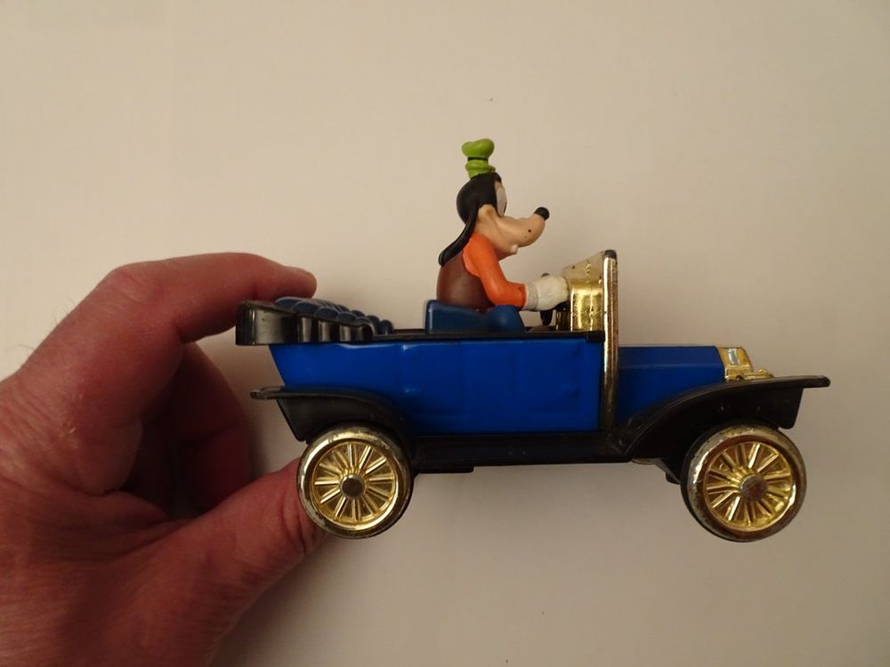 1 Modellauto Goofy Disney (Gebraucht) in für CHF 12 – mit Lieferung auf ...