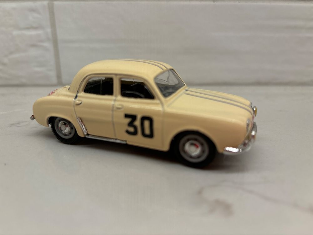 Renault Dauphine tour de Corse Solido1/43 (D'occasion) à Gollion pour CHF 9.9 – avec livraison ...