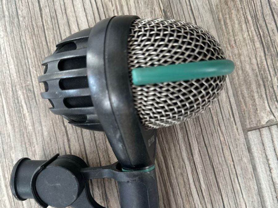 AKG D112 Microphone de basse ou grosse caisse (D'occasion) à ...