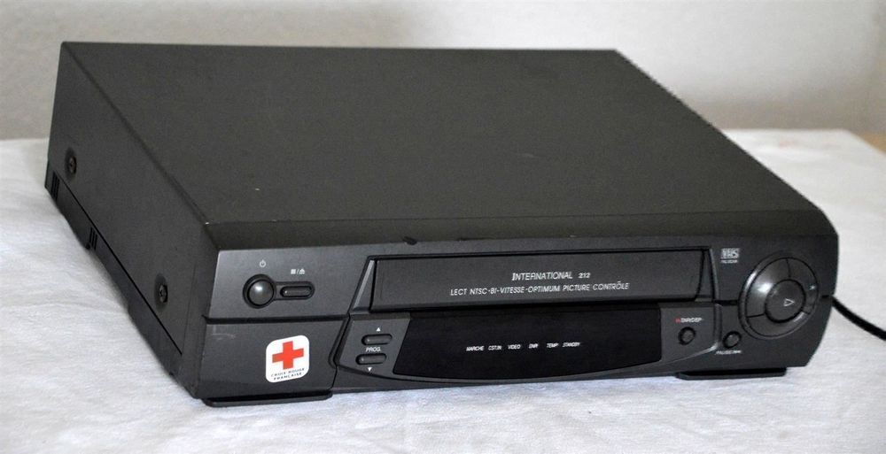 Videorecorder VHS International 212 magnétoscope (Gebraucht) in ...