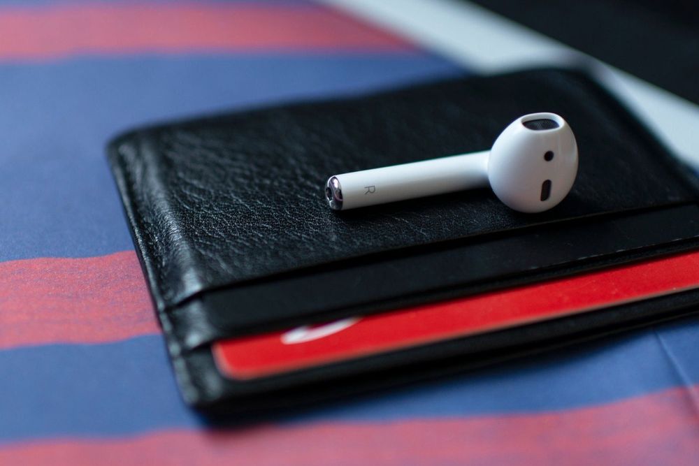 rechter Apple AirPod 2. Gen., neuwertig | Kaufen auf Ricardo