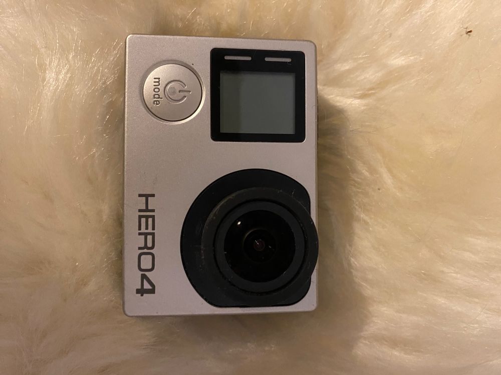 GoPro Hero 4 (Gebraucht) in Münsingen für CHF 30 – mit Lieferung auf Ricardo kaufen