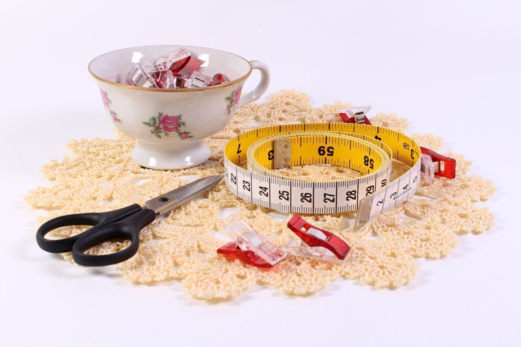 Schneidermassband cm und inch (Neu und originalverpackt) in Zollikofen für CHF 4.4 – mit ...