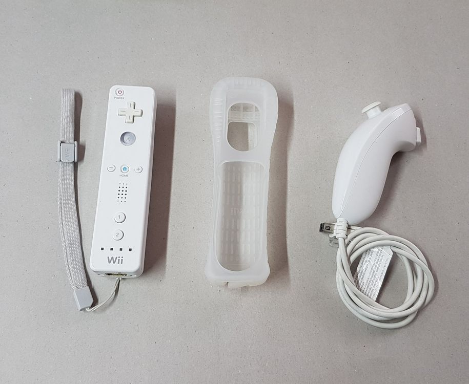 Original Nintendo Wii Remote Controller mit Nunchuk | Kaufen auf Ricardo