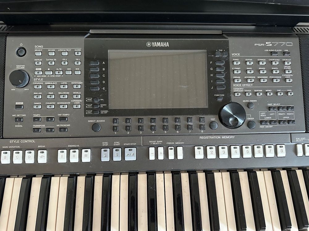 Keyboard Yamaha PSR S770, einwandfrei! Mit Ständer | Kaufen auf Ricardo