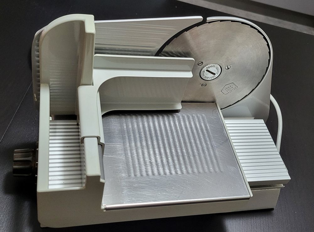 Turmix Schneidmaschine (Gebraucht) in für CHF 5 – nur Abholung auf ...