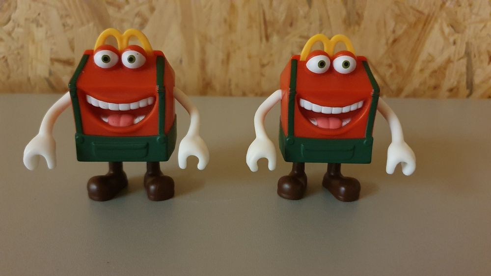 Happy Meal Figuren rot mit grünen Hosen McDonalds 2012 | Kaufen auf Ricardo