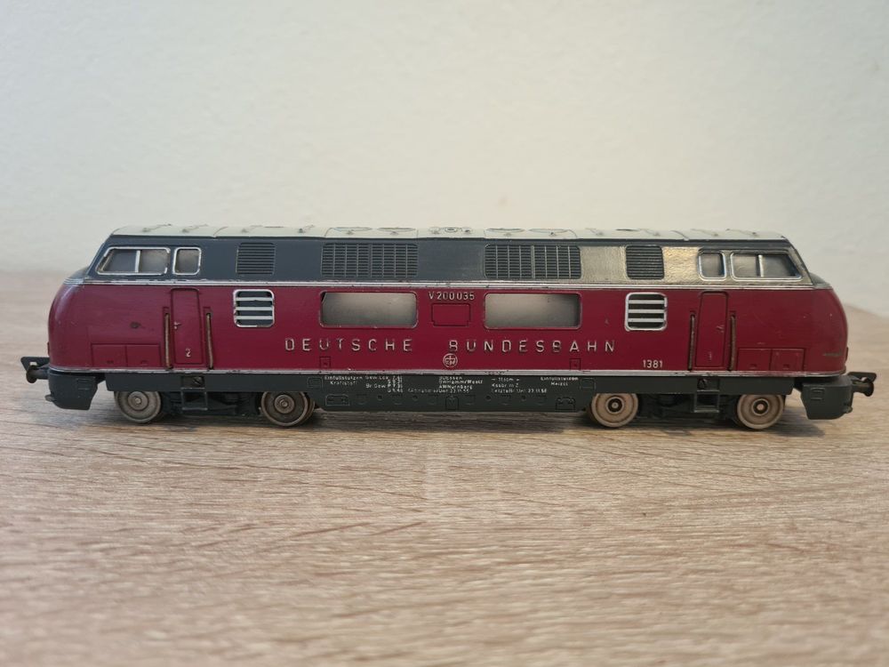 Fleischmann Diesellok V200 035 DB H0 (D) (Gebraucht) in St-Aubin-Sauges ...