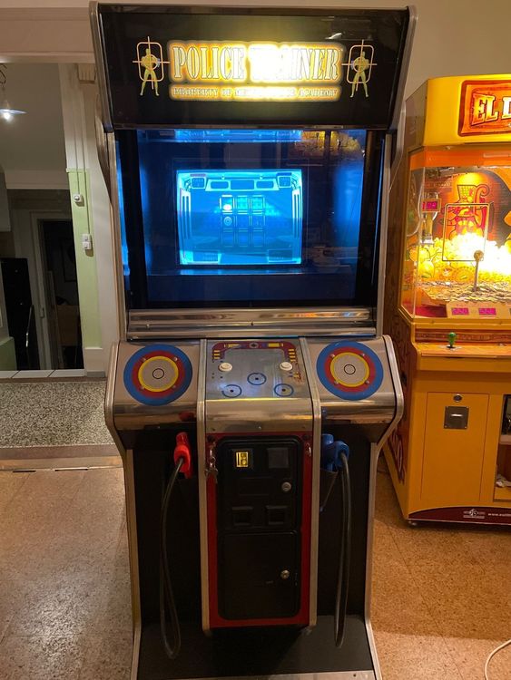 Arcade Spielautomat Police Trainer | Kaufen auf Ricardo