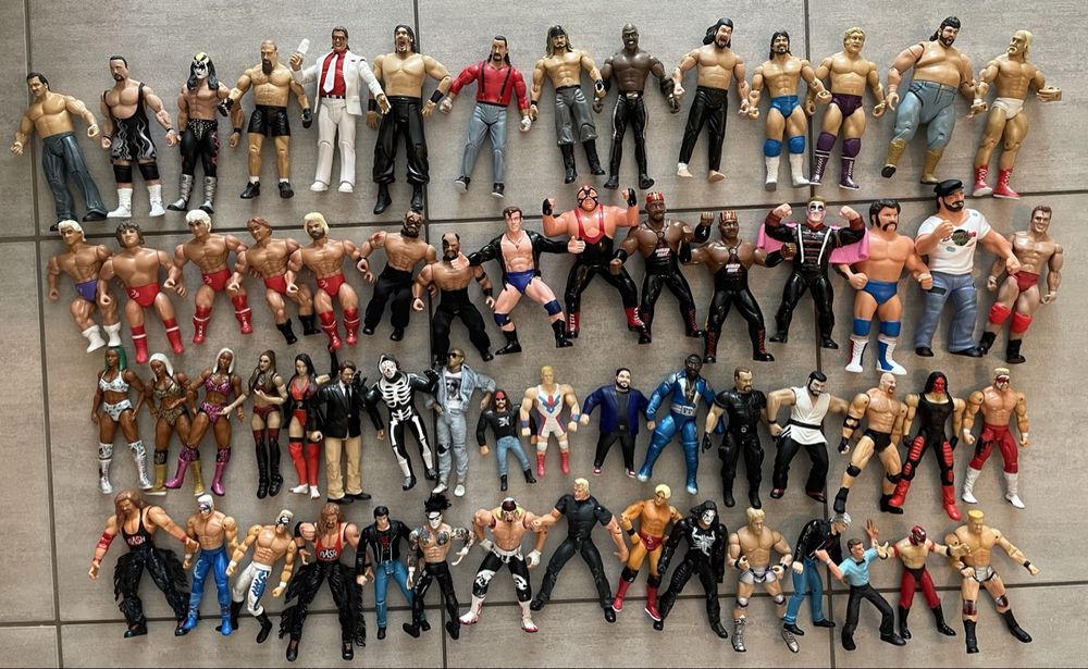 61x Wrestling Action Figures (WWE / AEW / WWF / WCW / Retro) (Gebraucht ...