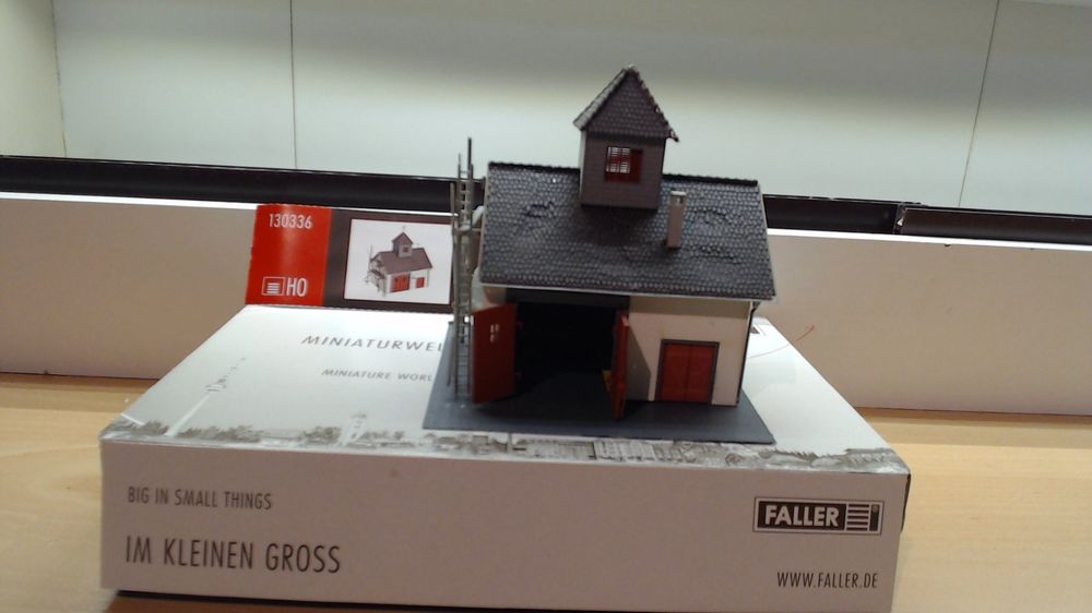 Faller H0 130336 Maison de pompiers de campagne (Gebraucht) in Bofflens für CHF 9.9 – mit ...