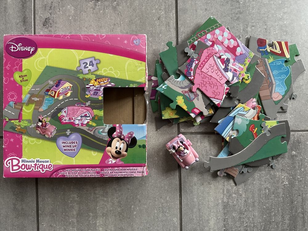 Minnie Mouse Bodenpuzzle 24 Teile mit Auto (Gebraucht) in Niederbüren ...