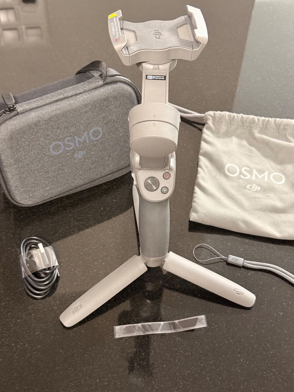 DJI Osmo Mobile 3 Gimbal Stabilizer (Neu (gemäss Beschreibung)) in ...
