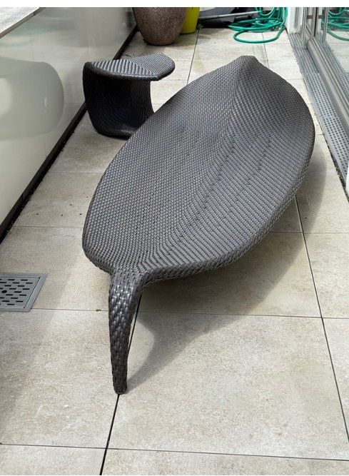 Leaf Beach Chair par Dedon with side table and cushion (Neu (gemäss ...