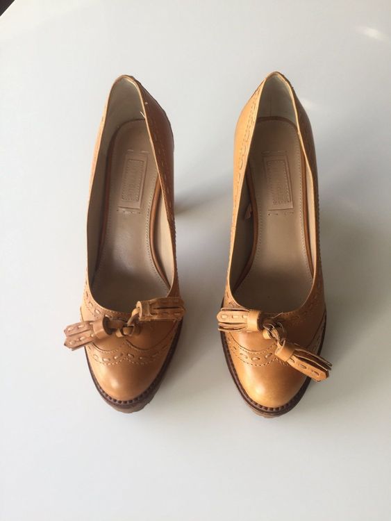 Uterqüe Lederpumps in Gr. 37 (Gebraucht) in Adligenswil für CHF 2 – mit Lieferung auf Ricardo kaufen