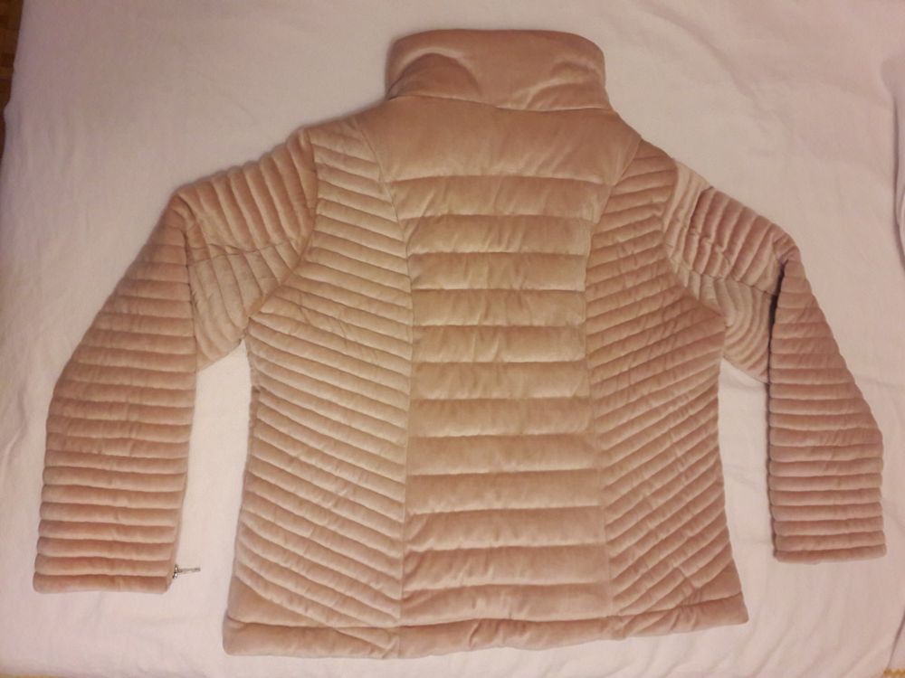 Kurze Steppjacke von Heine, Gr. 48, hellrosa pfirsich-farbig | Kaufen auf Ricardo