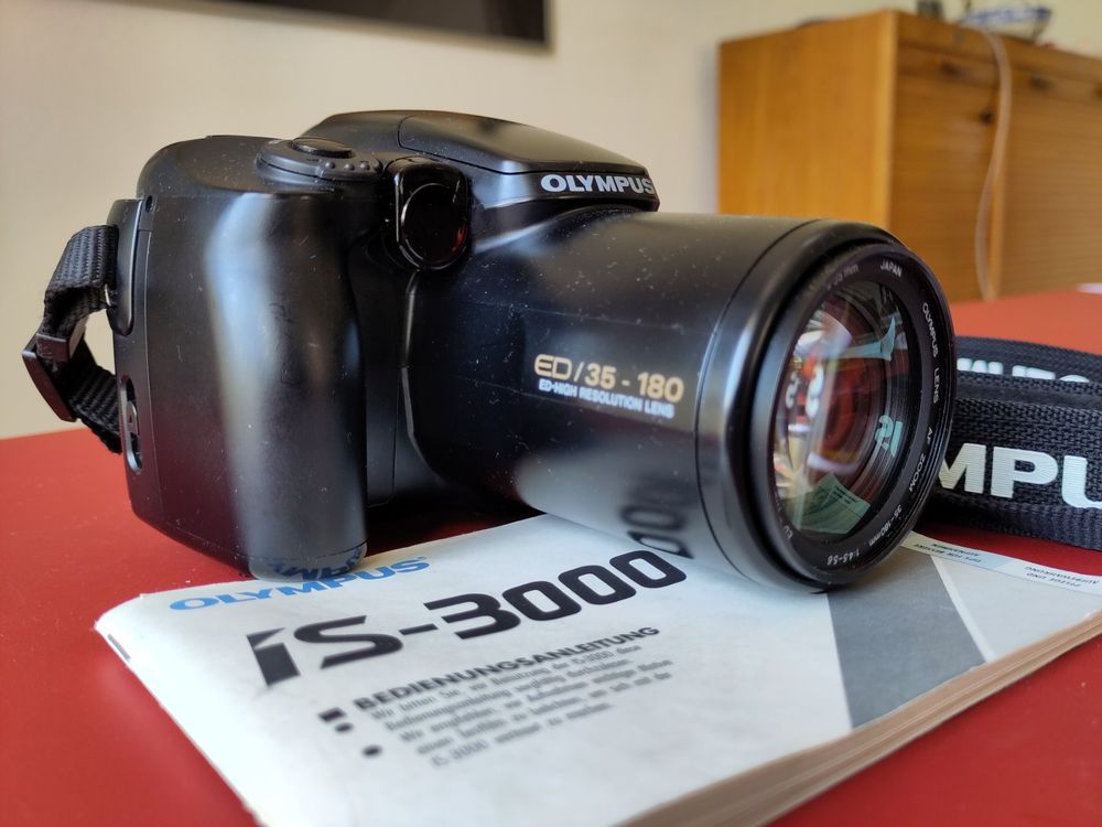 Olympus iS-3000, Zoom MONSTER from the 1990s! Good condition (Gebraucht) in Bern für CHF 45 ...