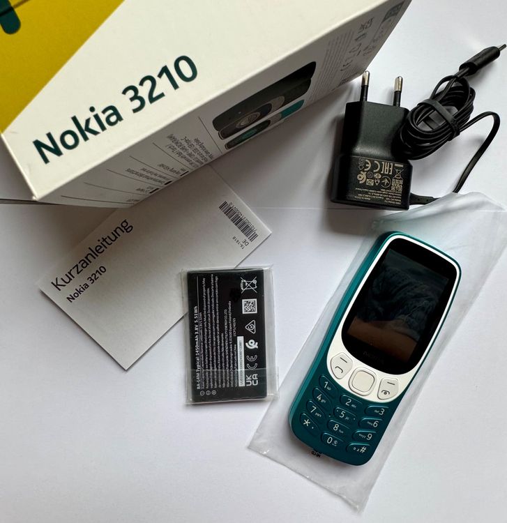NOKIA 3210 türkis (scuba blue) | Kaufen auf Ricardo