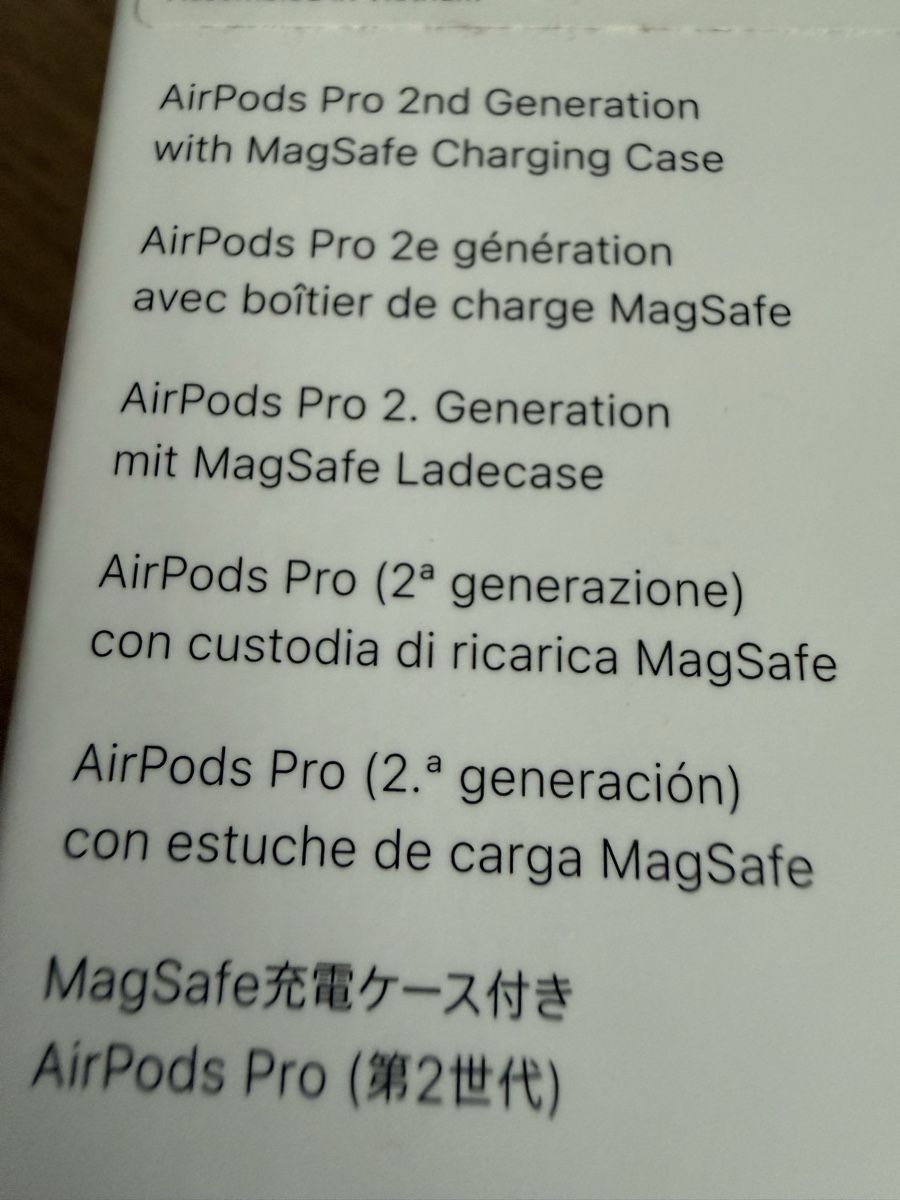 AirPods Pro 2nd Generation mit MagSafe Ladecase und 2 Hüllen (Gebraucht ...