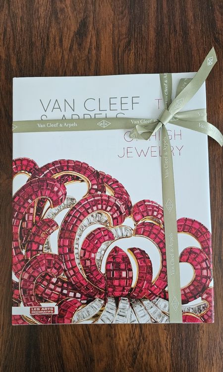 Van Cleef & Arpels: The art of High Jewelry book (Neu und ...
