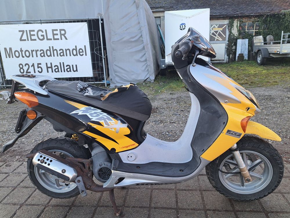 Honda SZX 50 X8R-X Roller Scooter Lieferung möglich (Defekt) in Hallau ...