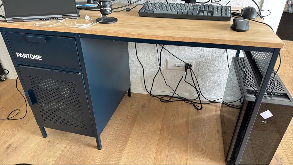Pantone Desk with Cabinet & Drawer - Colour: Nachtblau (Gebraucht) in ...