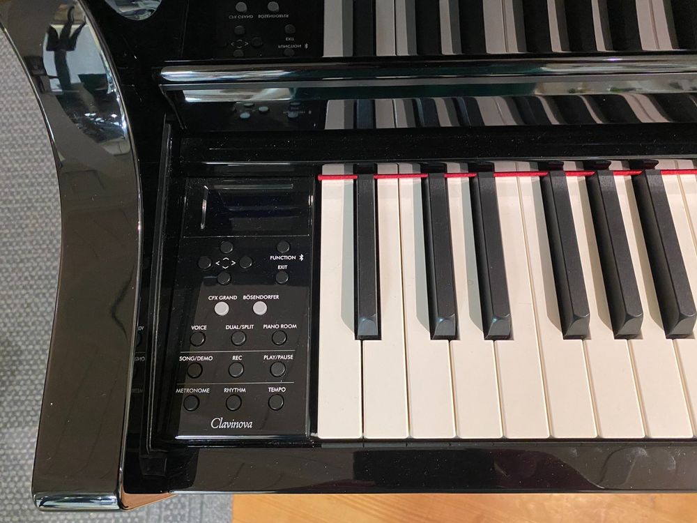 YAMAHA Clavinova CLP-765 Grand Piano, schwarz poliert (Neu (gemäss ...