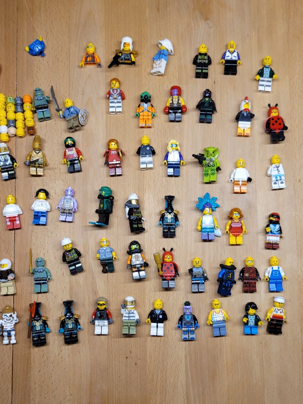 Lego Minifig Konvolut mehr als 50 Mini Fig! (Gebraucht) in Ebikon für ...