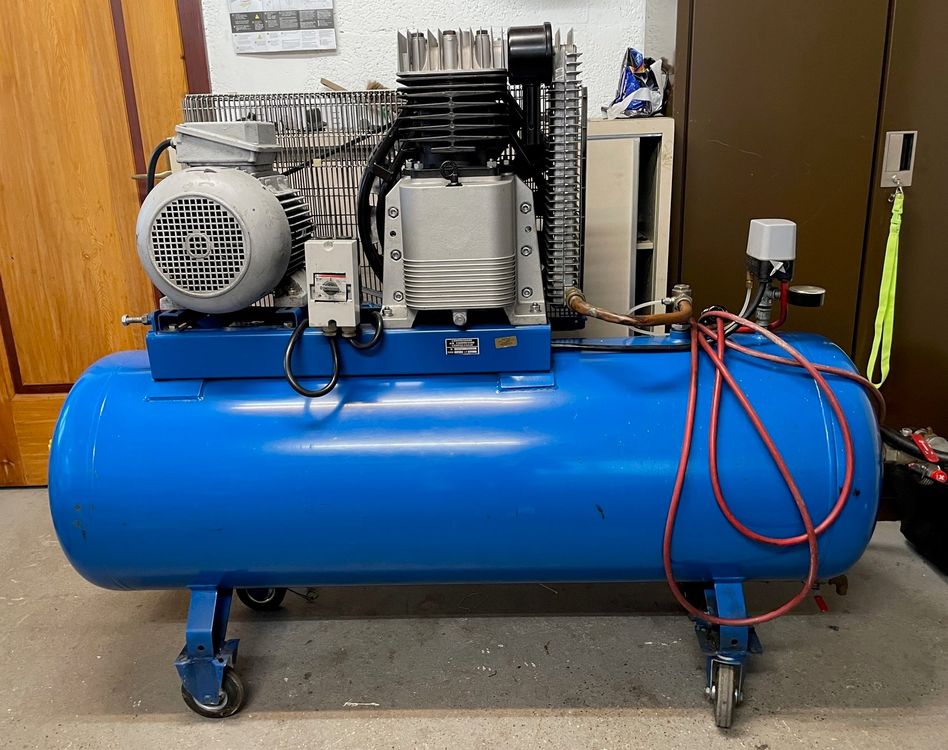 Kompressor 300 Liter 12 Bar 400V | Kaufen auf Ricardo