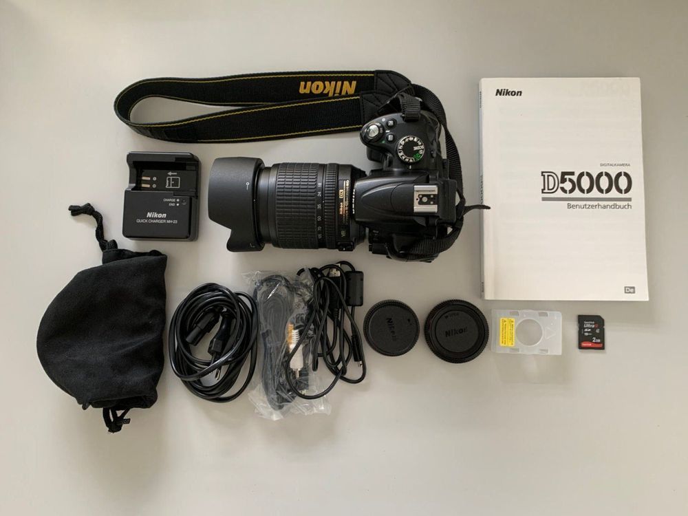 Nikon D5000 inkl. Objektiv und Zubehör | Kaufen auf Ricardo