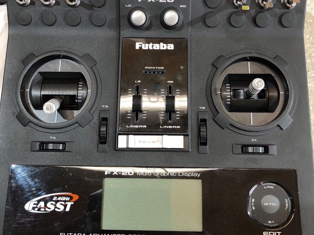 Futaba FX-20 (Gebraucht) in Rohrbach für CHF 101 – mit Lieferung auf Ricardo kaufen