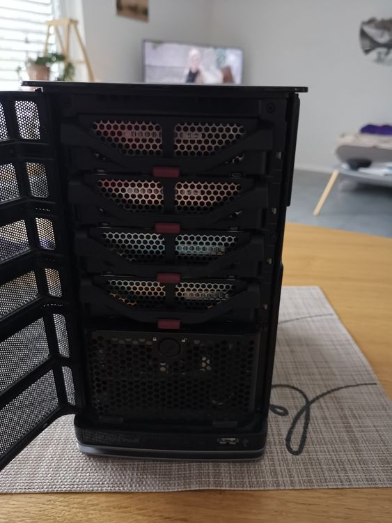 HP StorageWorks Data Vault X510 inclus total 8 TB (D'occasion) à Marin ...