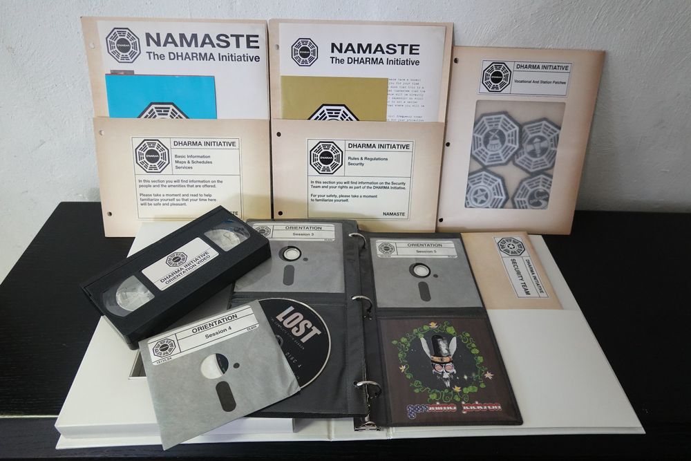 DHARMA Orientation Kit - Limited Edition - LOST (Gebraucht) in Brütten ...
