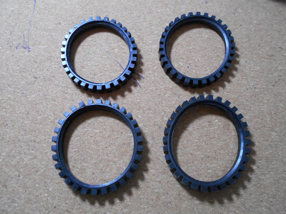 4 x Lego Gummi Raupen 30 Glieder ( Set 818 ) (Gebraucht) in Niederuzwil ...