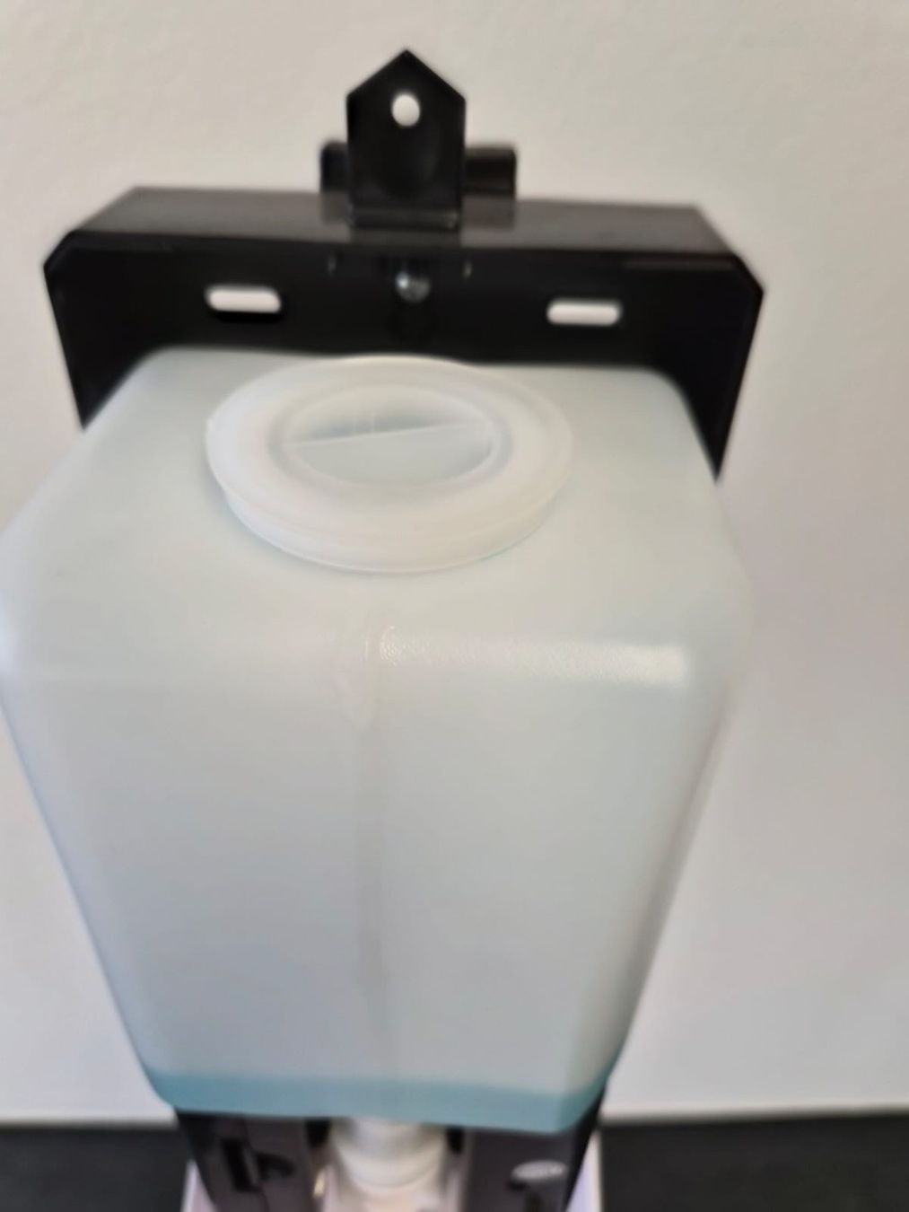 4Stk Spender für Seifen & Händedesinfektionmittel (Neu und ...