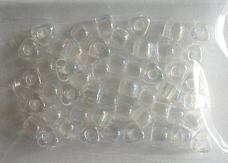 Toho Triangle Beads Cristal Rainbow 4 mm (Neu und originalverpackt) in ...