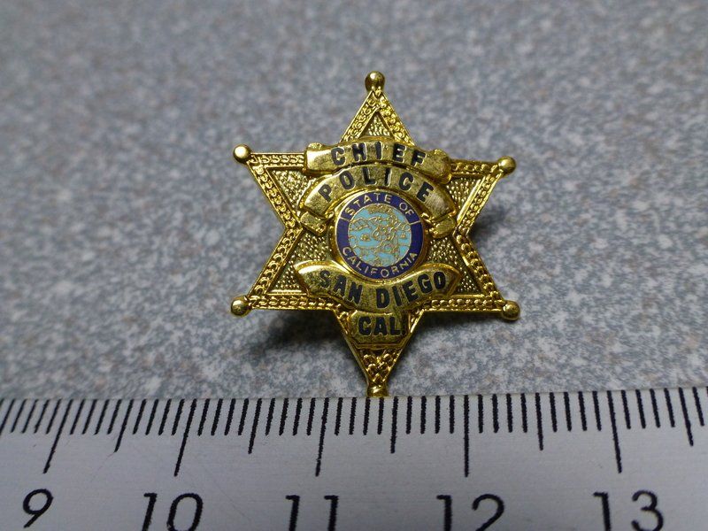 PIN PINS POLIZEI POLICE POLIZIA USA Sheriff Stern Abzeichen (Gebraucht) in Gränichen für CHF 6 ...