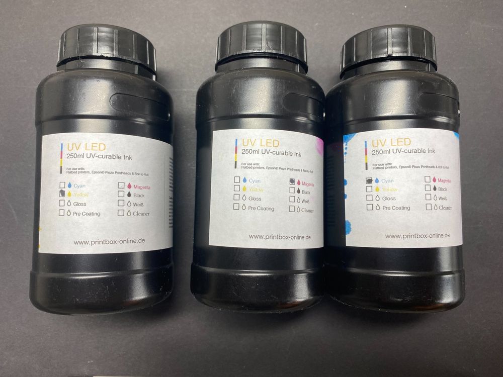 UV härtbare Tinte, Ink für UV-Inkjet Drucker, 3 Farben (Gebraucht) in ...