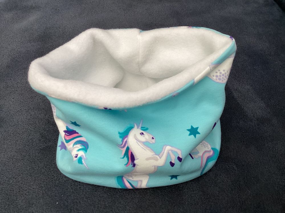 NEUER Loop für Kinder (Einhorn) (Neu (gemäss Beschreibung)) in Adliswil für CHF 14 – mit ...