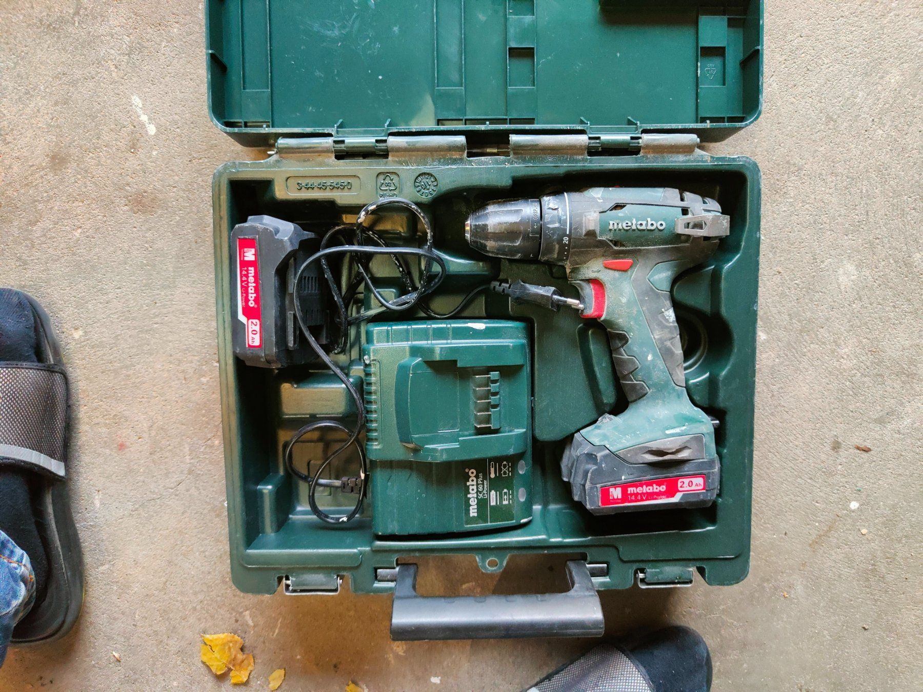 Visseuse-perceuse METABO 14,4 V – 2 batteries + chargeur (D'occasion) à ...