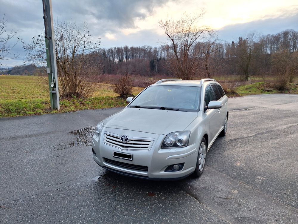 Toyota Avensis 2.4 D4 VVT-i Linea Sol Prem. MFK 01.11.2022 (Gebraucht) in Laupen BE für CHF 1900 ...