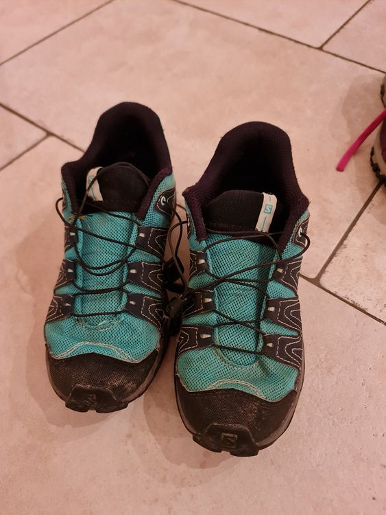 SALOMON Schuhe Kinder Gr. 35 (Gebraucht) in Embrach für CHF 11 – mit Lieferung auf Ricardo kaufen