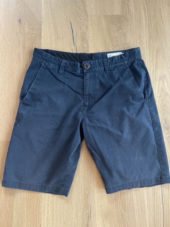 Volcom Shorts Gr.32 (Gebraucht) in Buochs für CHF 20 – mit Lieferung ...