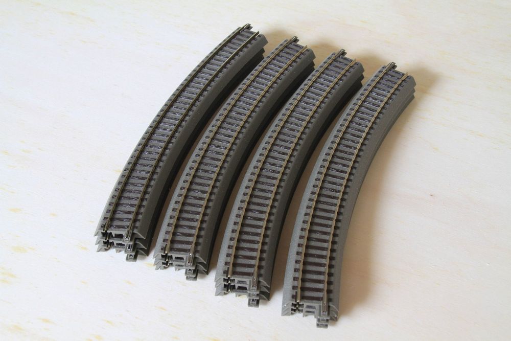 12x Roco GeoLine H0, gebogenes Gleis mit Bettung, Nr. 61124 (Gebraucht) in Thun für CHF 10 – mit ...