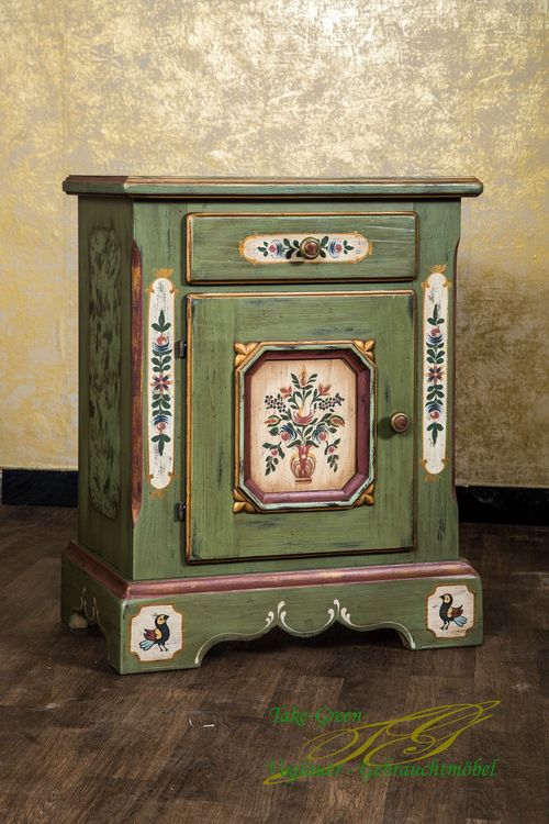 Kleines Schrankchen Vintage