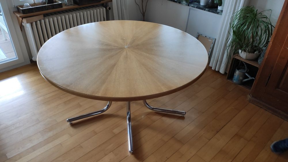 Runder Tisch, Holz furniert | Kaufen auf Ricardo
