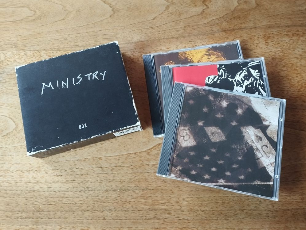 Ministry - Box (Gebraucht) in Bern für CHF 10 – mit Lieferung auf ...