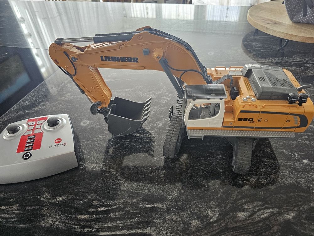 sika rc Bagger Liebherr (Gebraucht) in Basadingen für CHF 71 – mit ...