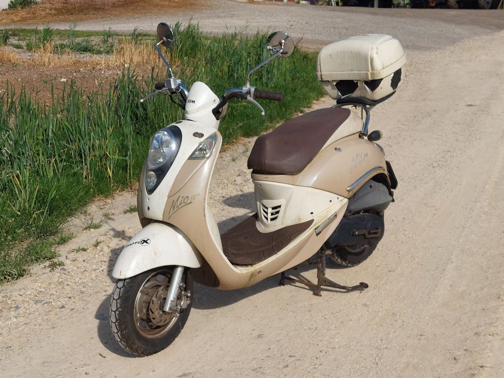 Sym Mio 100 Roller Scooter mit Topcase (Gebraucht) in Schleitheim für ...